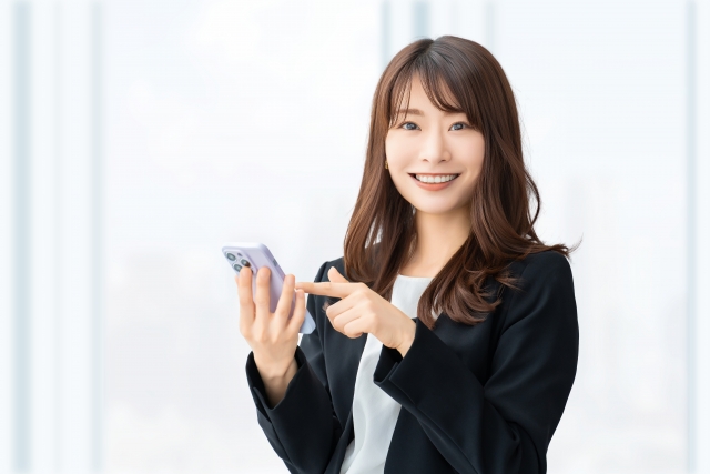 視覚障害者の「目」となるアプリ「Seeing AI」とは？使い方からメリット・デメリットまで徹底解説 | 障害者の求人・雇用・転職なら障害者ナビ